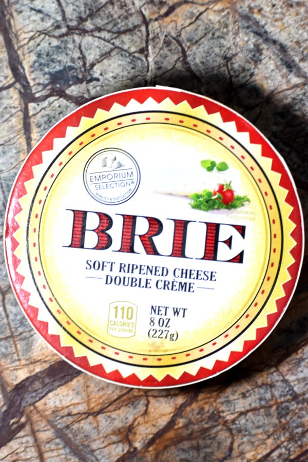 Easy Baked Brie with Nuts and Honey - GypsyPlate - 雷竞技官网手机版